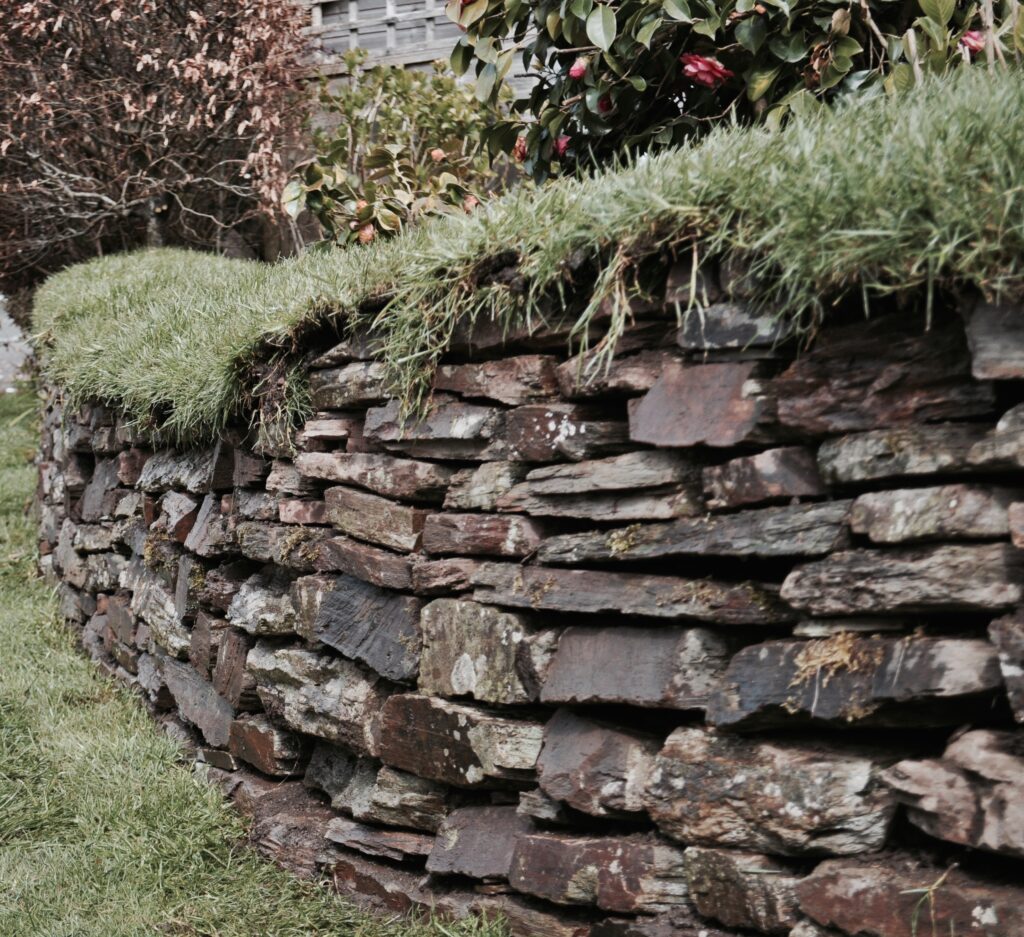 Stonefaced Banks and Hedges – Just In Stone